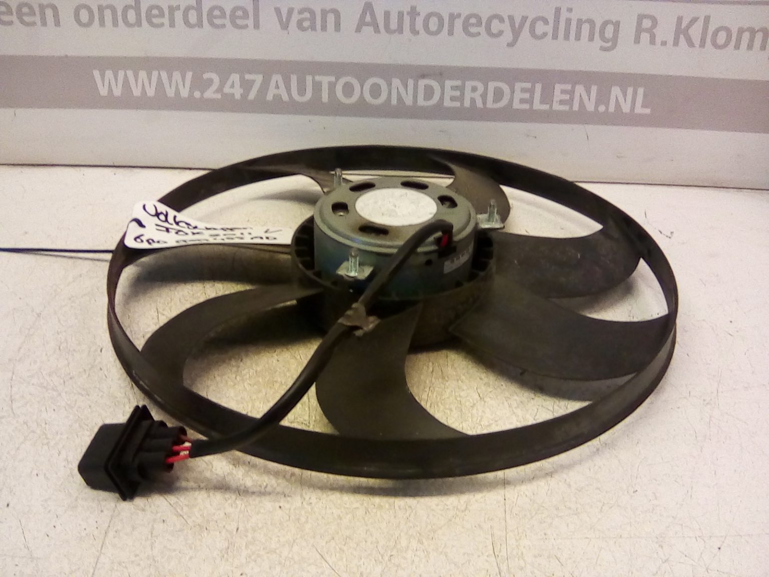 6Q0 959 455 AD Koelventilator Volkswagen Fox 1.2 6V. 10-2010 / 01-2012 ...