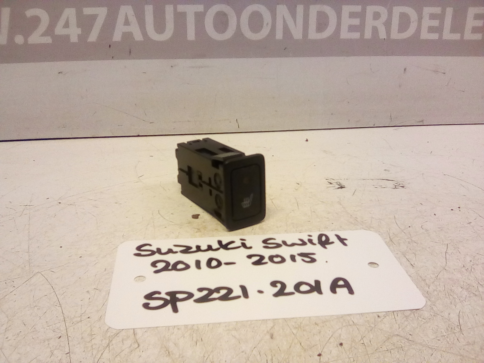 Schakelaar Stoelverwarming Suzuki Swift IV 2010-2015 (SP221-201A) - 247 ...